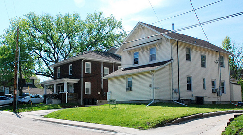 The Problem of College Students Without Reliable Housing - Scholars ...