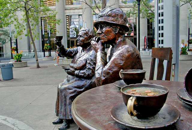 How We Remember Historical Figures - There's Research on That